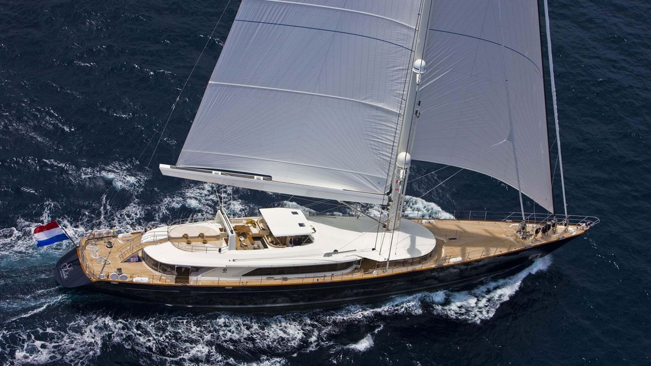 S/Y Bayesian Sinks near Palermo, Italy, with Seven Dead